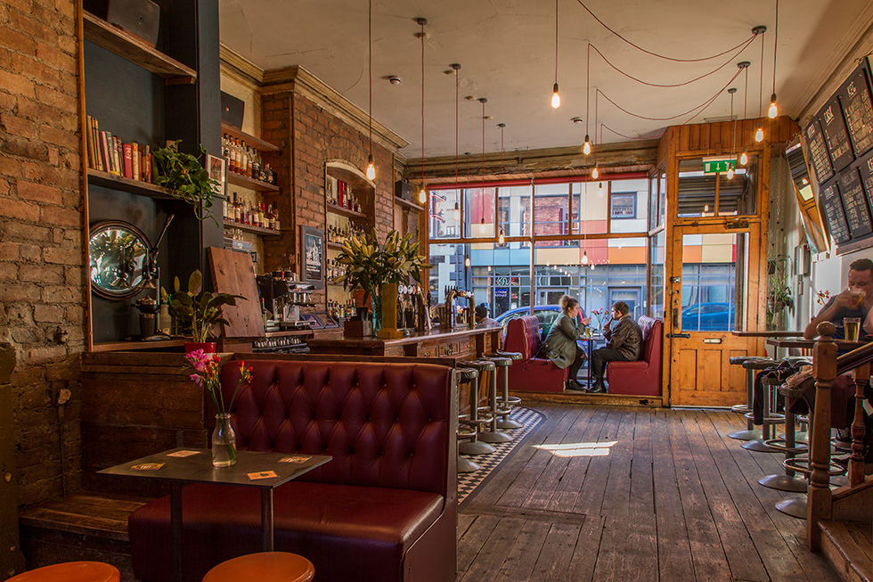 Leeds Freelance Photographer | Jeremy Kelly - Roland's Bar Leeds