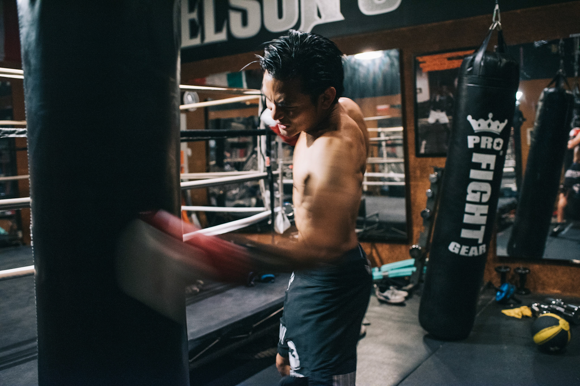 Ren Los Angeles Editorial Advertising Photographer - expertboxing.com