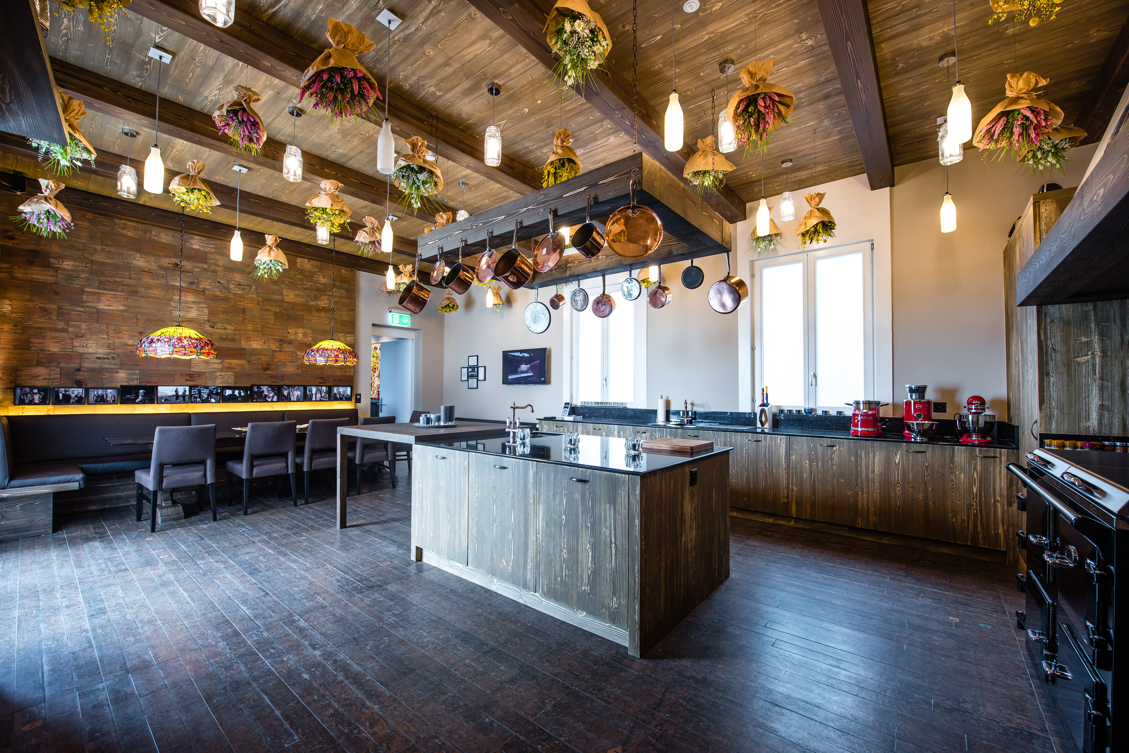 Nuno Acácio Photographer & Art Director - THE MOSIMANN COLLECTION