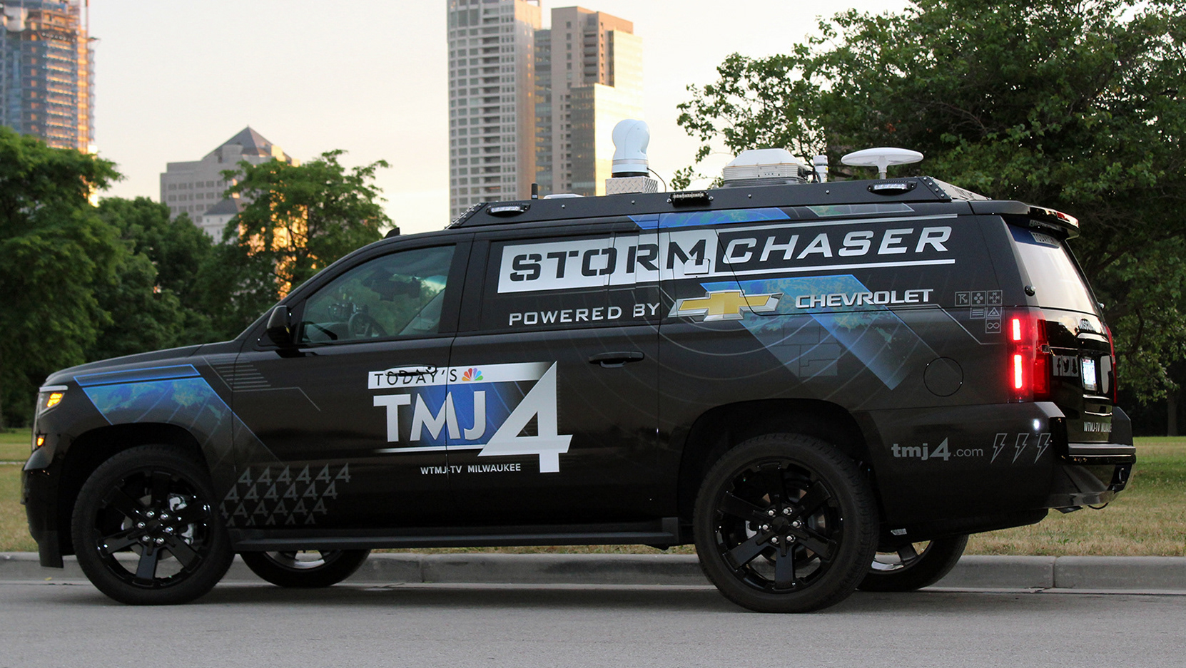 Stephen Stoffel - TODAY'S TMJ4 Storm Chaser